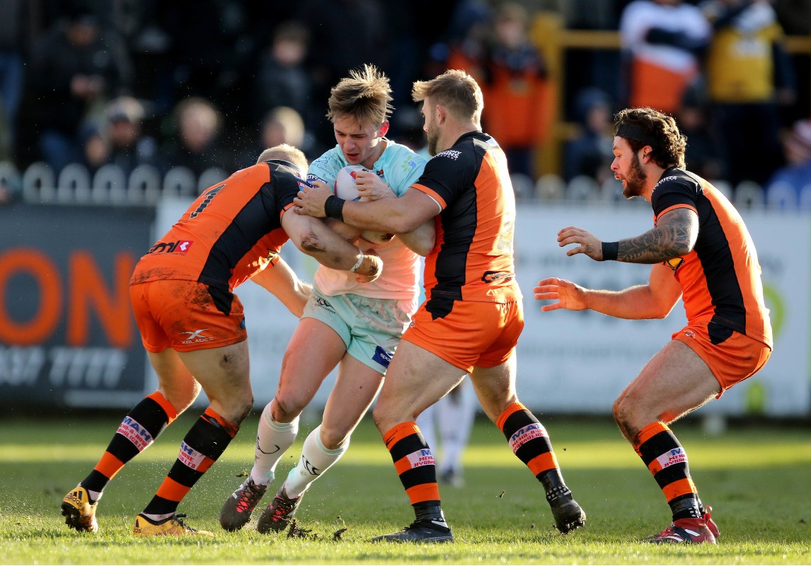 Wakefield sign Olly Ashall-Bott on loan from Huddersfield | Love Rugby ...