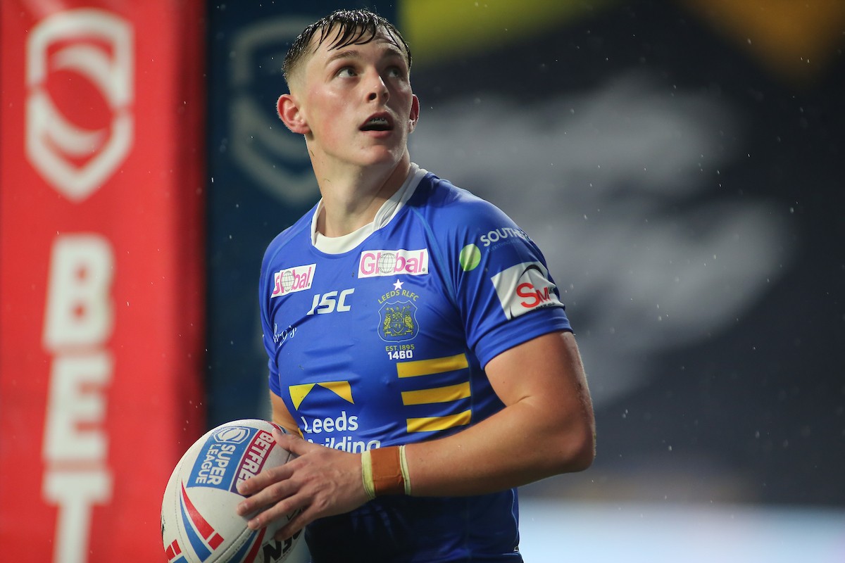 Leeds youngster Jack Broadbent signs new deal | Love Rugby League