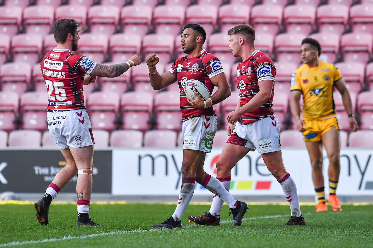 Wigan 22-12 Castleford: Bevan French scores twice on return to action ...