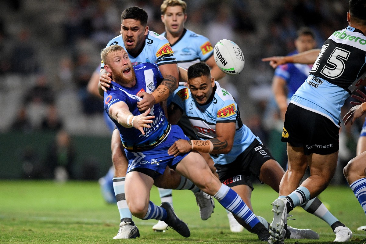 Brits Down Under: Thompson stars for Bulldogs, Burgess leads from front ...