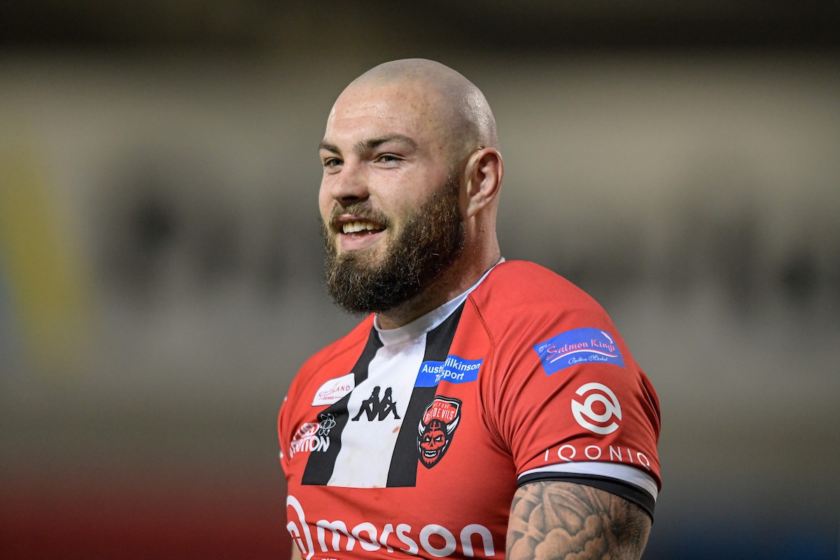 Salford retain Scotland international Sam Luckley for 2022