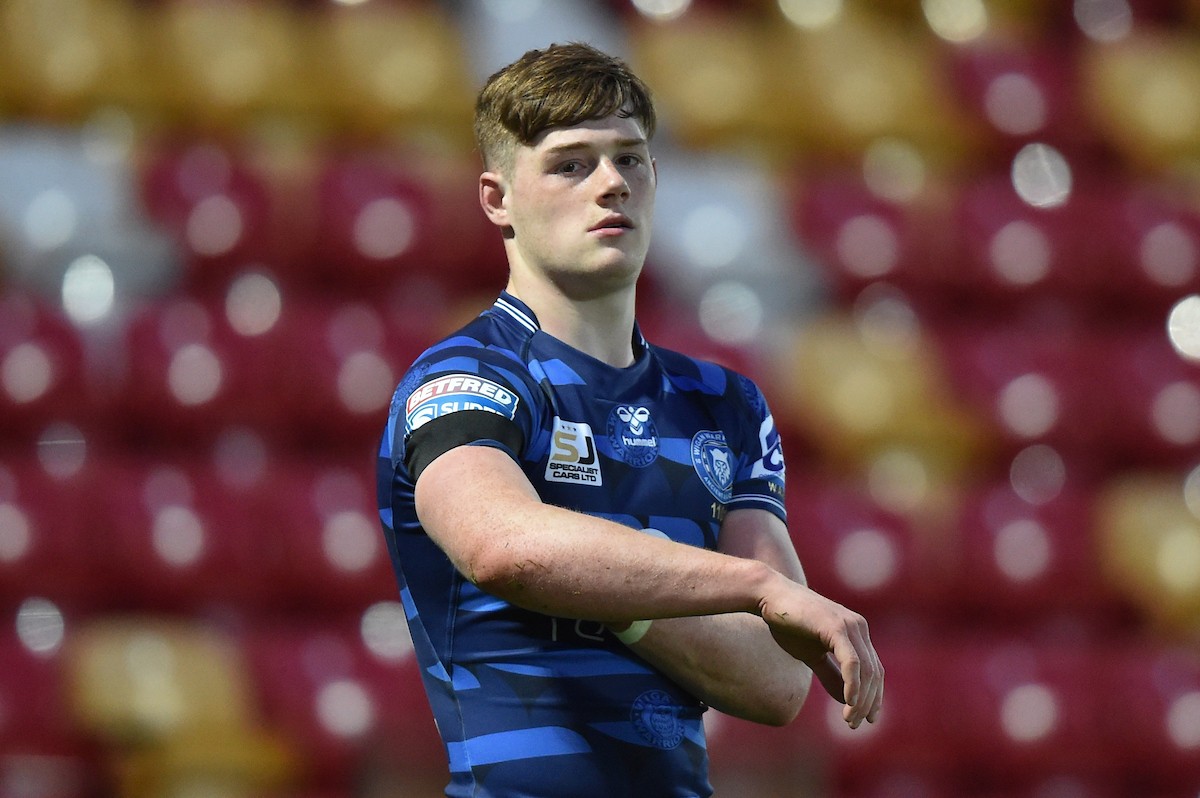 Sam Halsall hoping to do dad proud after "shock" England Knights call-up