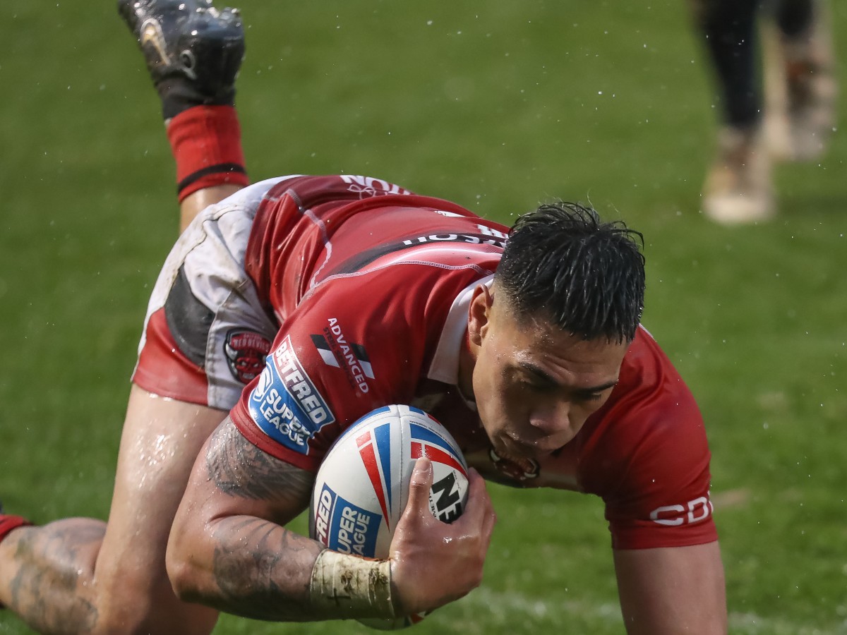 Headlines will come for “first class” Ken Sio after stellar start