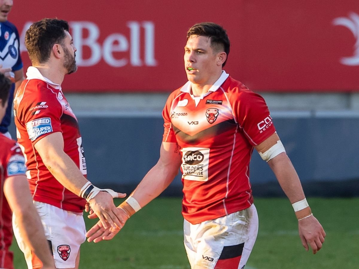 Salford Red Devils: Shane Wright lengthy lay-off, Livett suffers setback