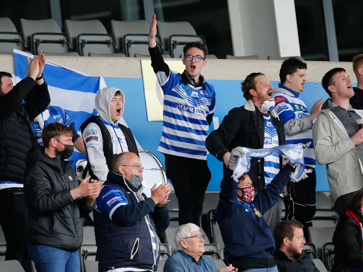 Championship: Halifax beat Bradford with 12 men & wins for top two