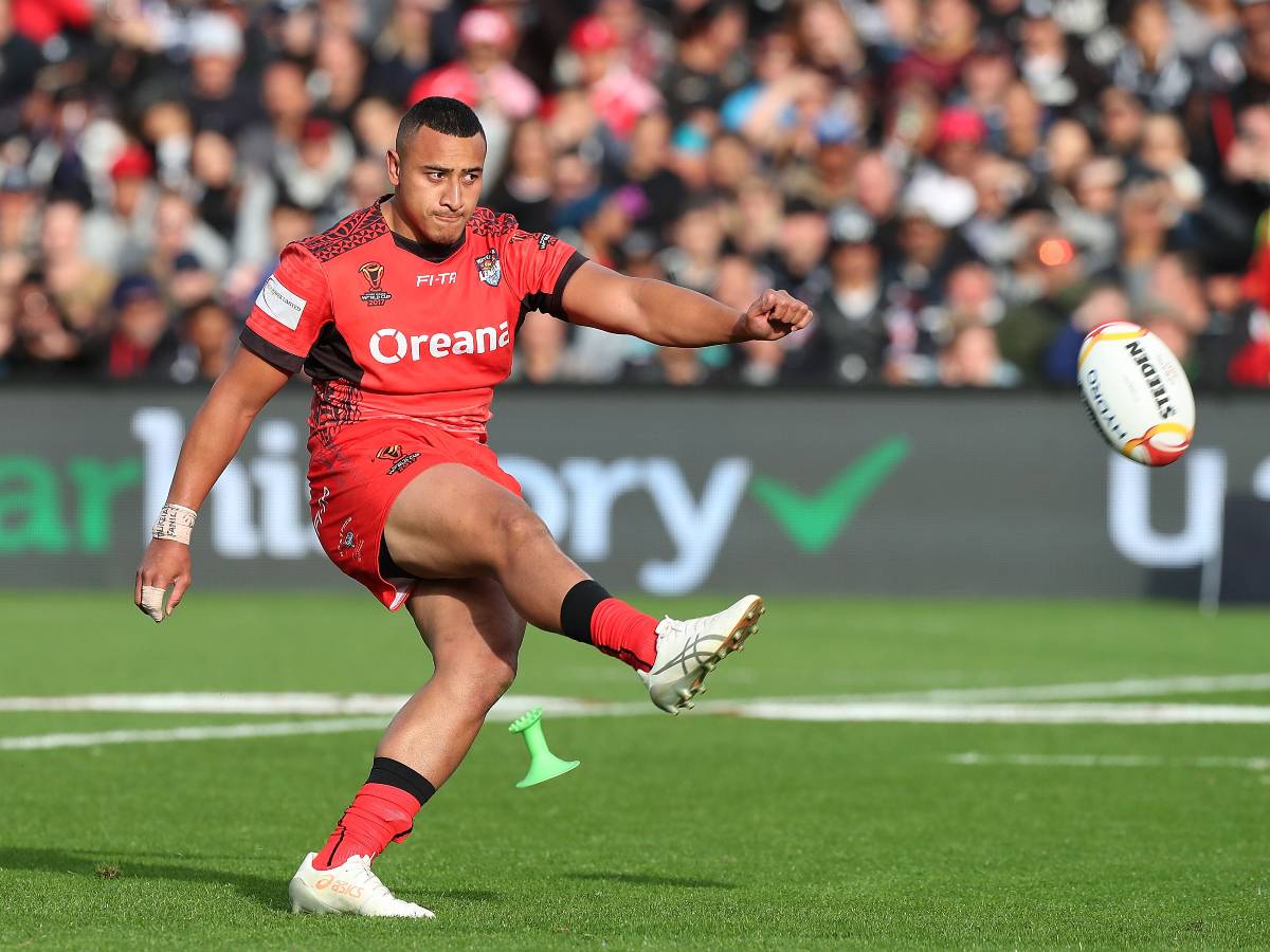 Catalans Dragons sign goal-kicking prop Siosiua Taukeiaho