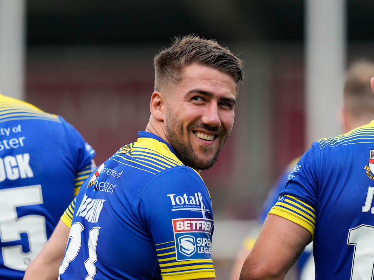 Salford 14-32 Warrington: Wolves' poor season ends with a win