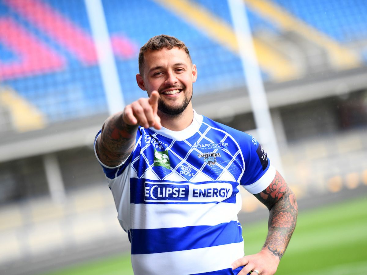 Greg Worthington finds new club in the Championship