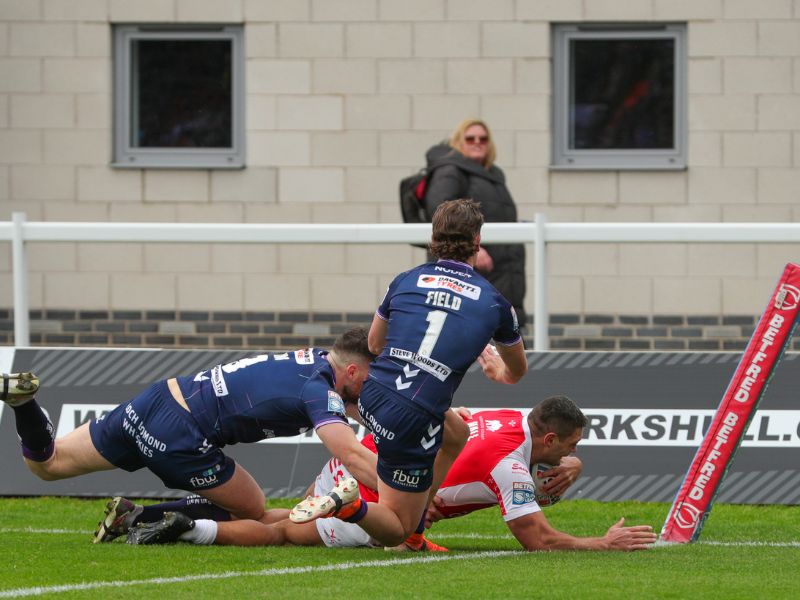 Hull KR winger Ryan Hall forced from action with rib injury