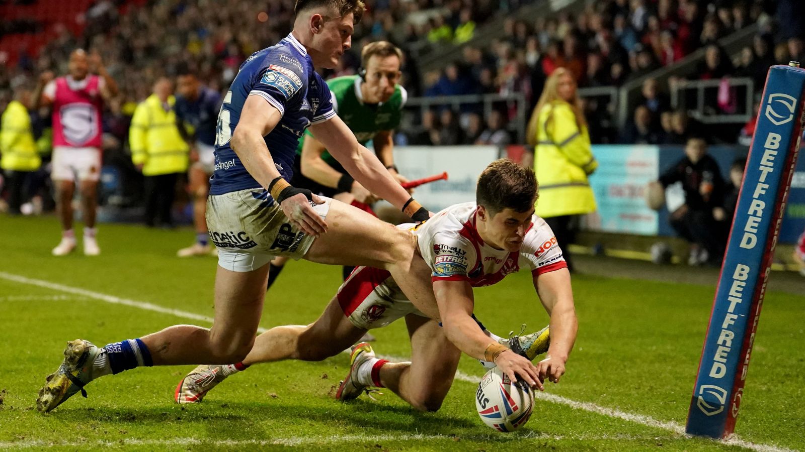 St Helens return to winning ways as Hull show signs of improvements