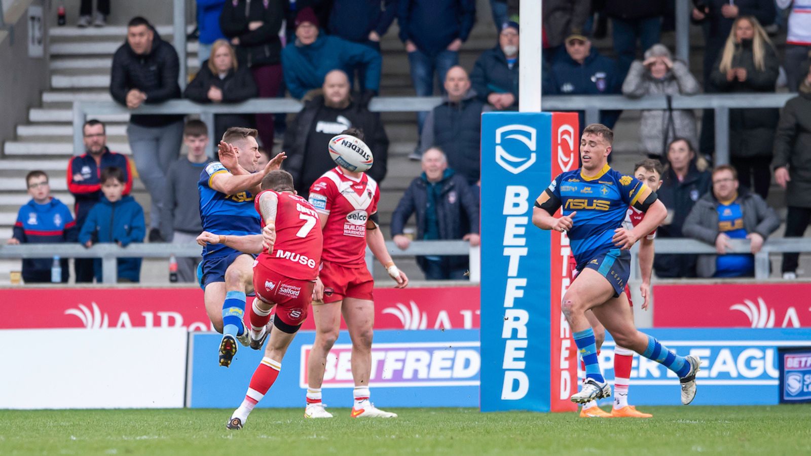 Salford 14-13 Wakefield: Marc Sneyd drop goal seals golden point win