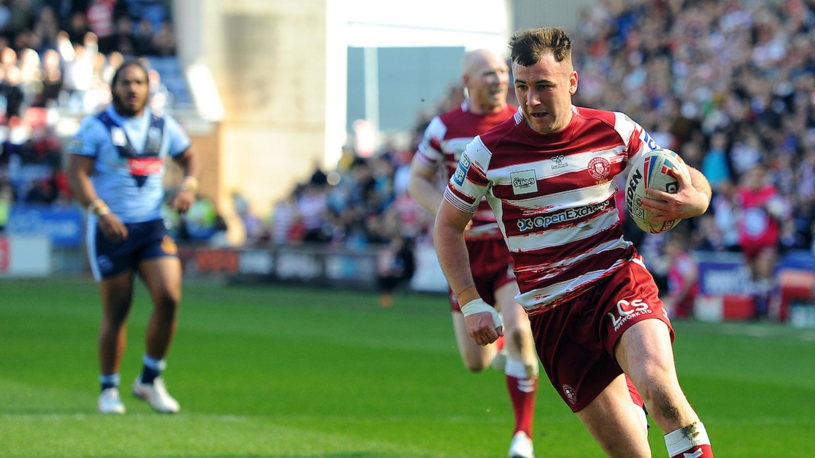 Wigan win Good Friday thriller against St Helens in front of bumper crowd