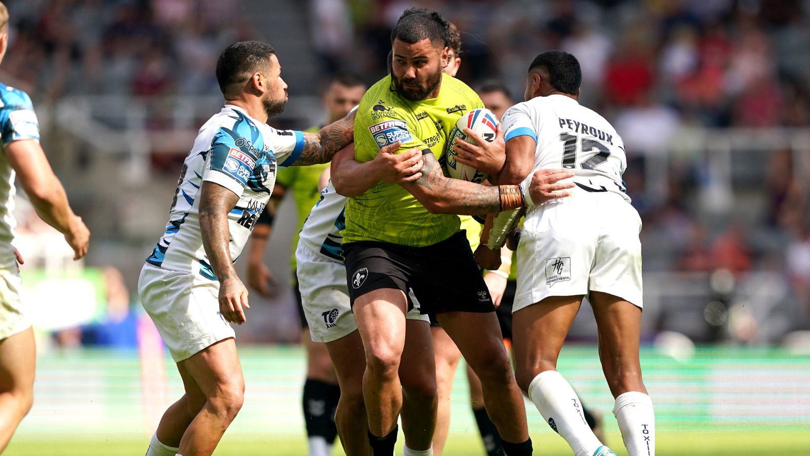 David Fifita arrives in England after answering Wakefield's SOS