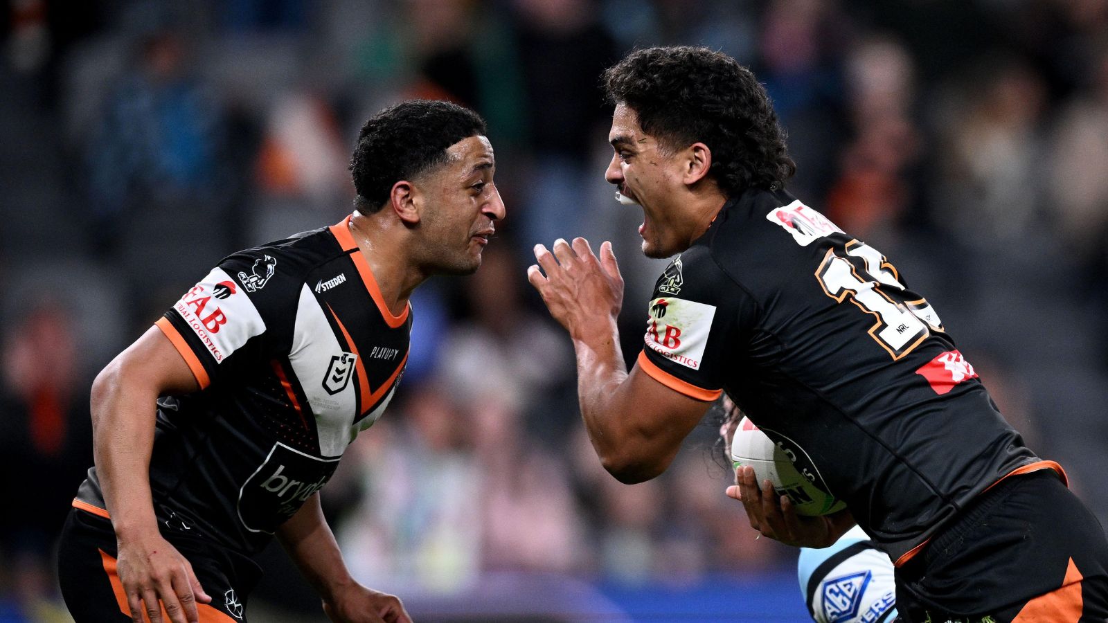 Super League target set to remain in Australia with NRL giants eyeing ...