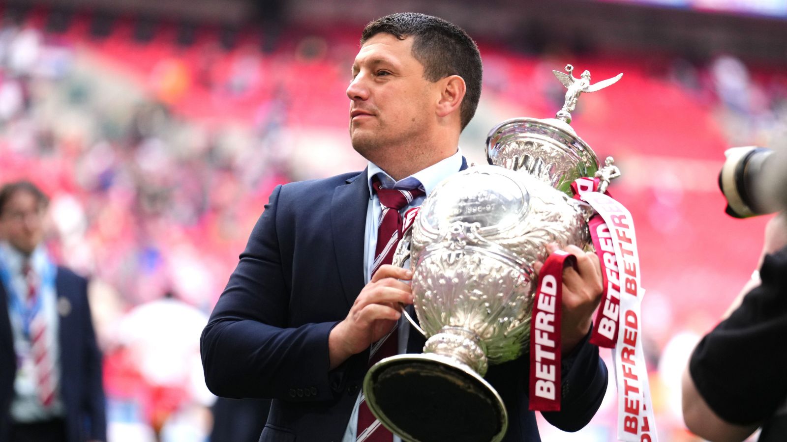 Wigan Warriors coach Matt Peet addresses NRL links with swift response