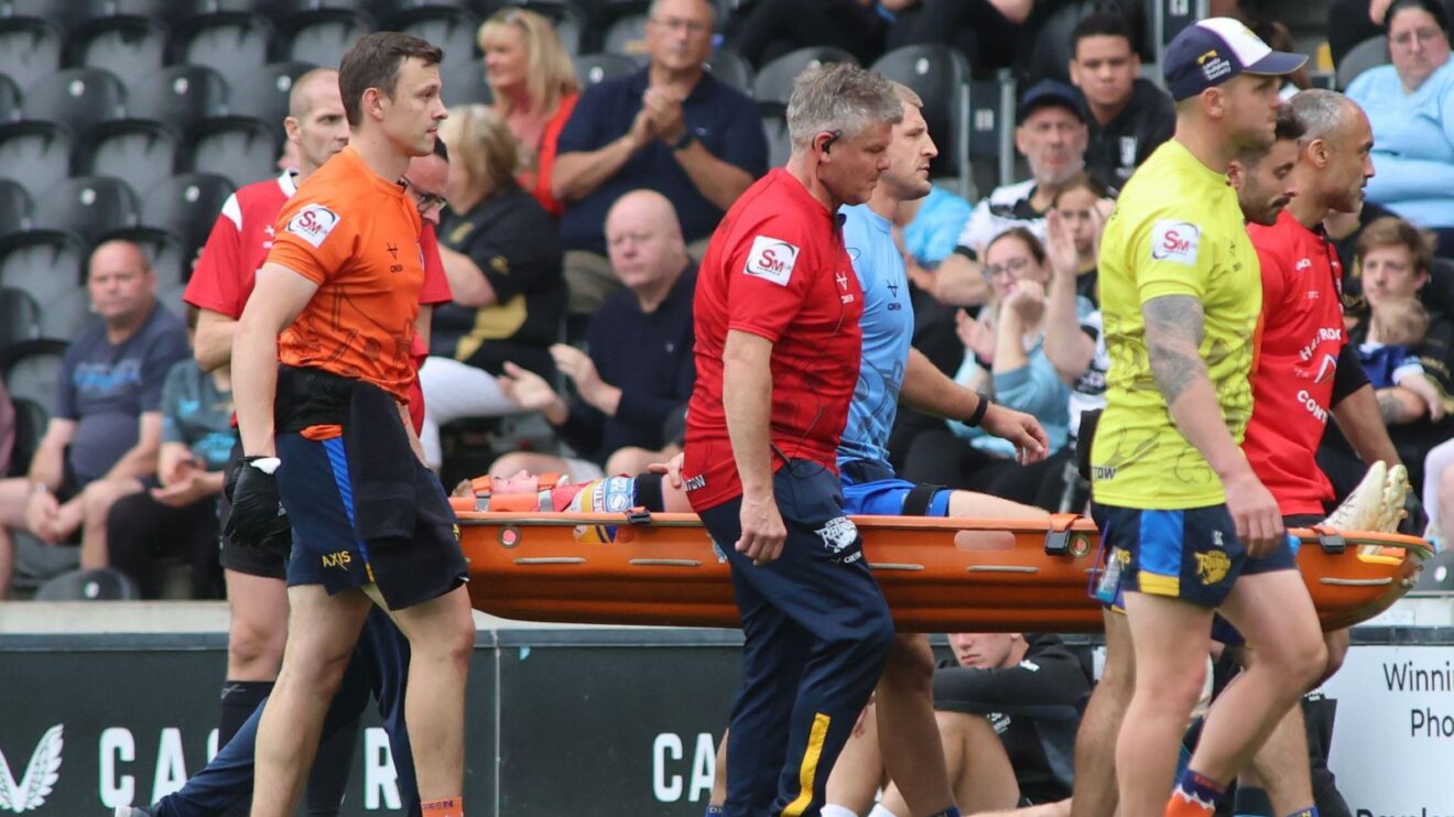 Leeds Rhinos offer update on starlet following sickening injury