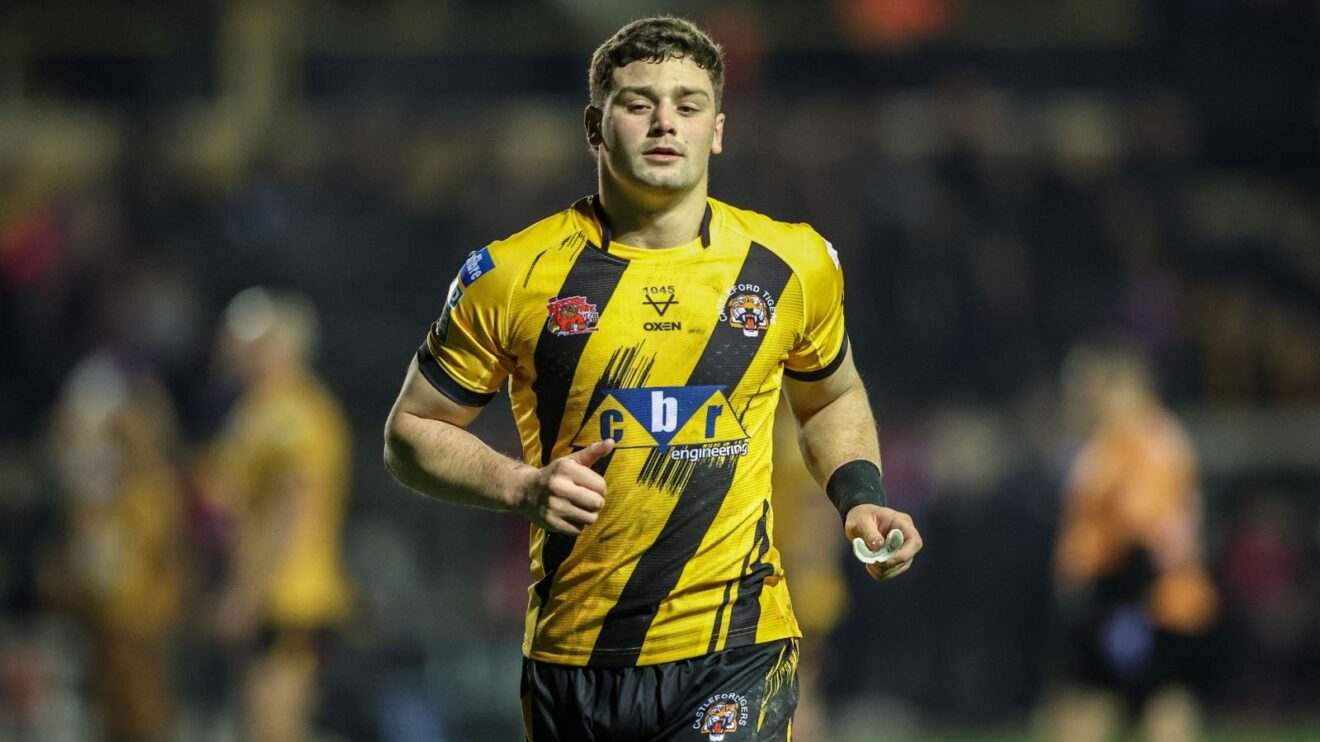 Off-contract Castleford Tigers star seals cross-Super League switch