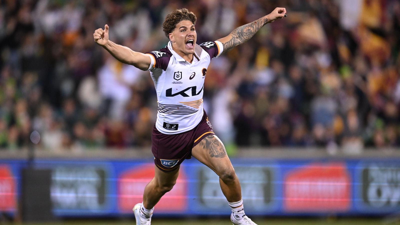 Reece Walsh drama, 'all-time great' NRL tie: Broncos edge classic