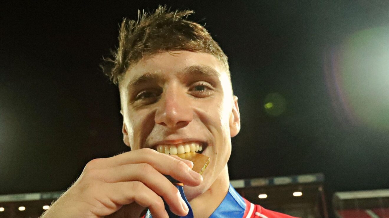 Hull KR starlet seals unique Super League achievement