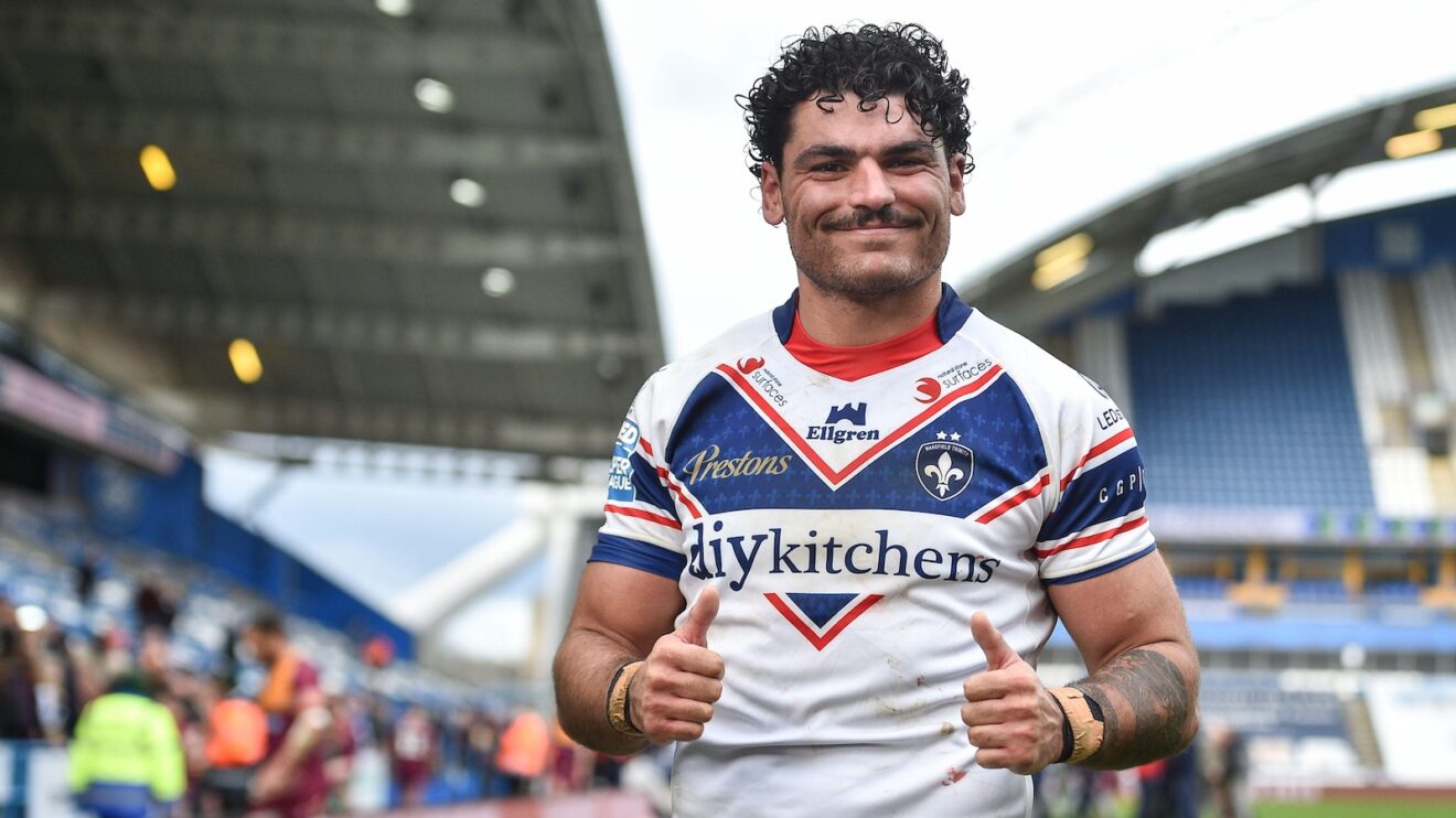 Wakefield Trinity prop set for transfer to Super League rivals