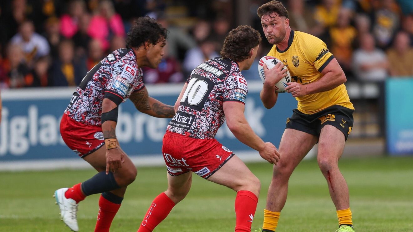 Castleford Tigers-Leigh Leopards takeaways: controversy aplenty